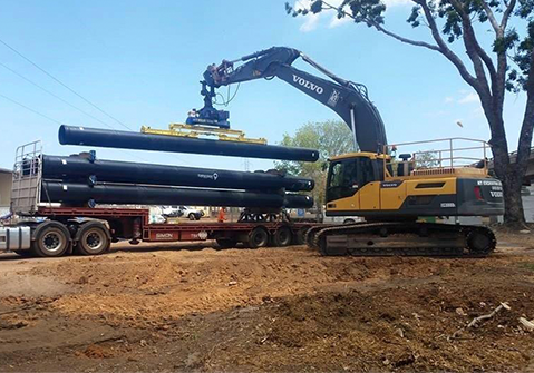International Pipeline Services (IPS) supplying equipment to pipeline ...